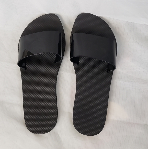 Old Navy | Shoes | Womens Pool Slides | Poshmark